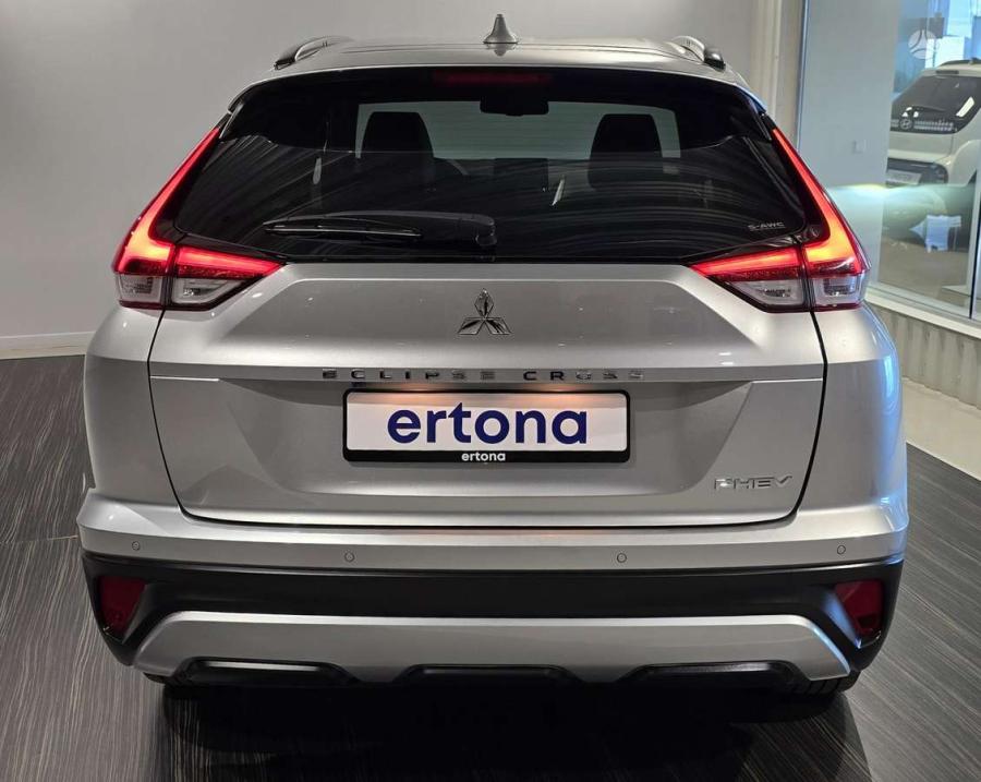 Grey Mitsubishi Eclipse Cross 2022 in Siauliai, with an engine capacity of 2.36 L and mileage of 42 thousand km for 22500 €, photo 10 on AUTOMOTO.COM.LV