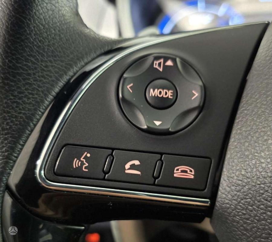 Grey Mitsubishi Eclipse Cross 2022 in Siauliai, with an engine capacity of 2.36 L and mileage of 42 thousand km for 22500 €, photo 17 on AUTOMOTO.COM.LV