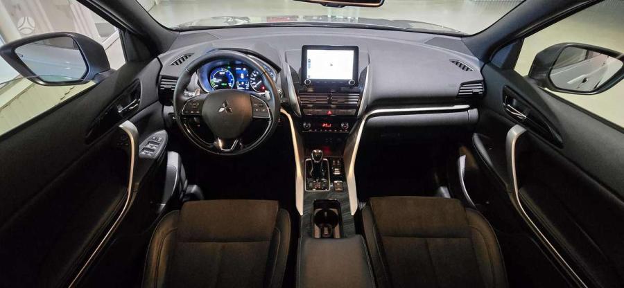 Grey Mitsubishi Eclipse Cross 2022 in Siauliai, with an engine capacity of 2.36 L and mileage of 42 thousand km for 22500 €, photo 31 on AUTOMOTO.COM.LV