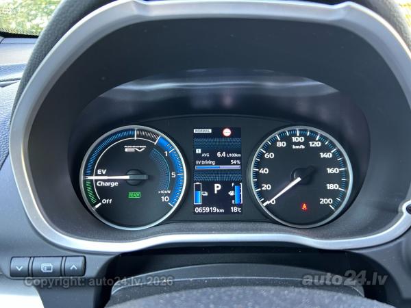 Mitsubishi Eclipse Cross 2022 in Tallinn on AUTOMOTO.COM.LV Grey Mitsubishi Eclipse Cross 2022 in Tallinn, with an engine capacity of 2.40 L and mileage of 66 thousand km for 25900 €, photo 11 on AUTOMOTO.COM.LV