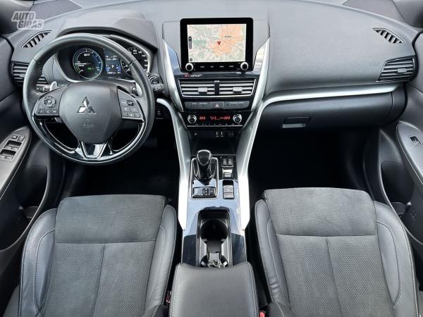 Pelēks Mitsubishi Eclipse Cross 2022 Avižieniai, ar dzinēja tilpumu 2.40 L un nobraukumu 139 tūkst. km par 19950 €, foto 4 vietnē AUTOMOTO.COM.LV