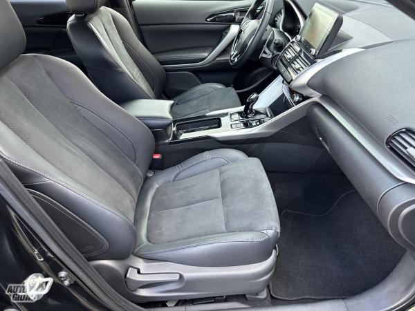 Pelēks Mitsubishi Eclipse Cross 2022 Avižieniai, ar dzinēja tilpumu 2.40 L un nobraukumu 139 tūkst. km par 19950 €, foto 5 vietnē AUTOMOTO.COM.LV