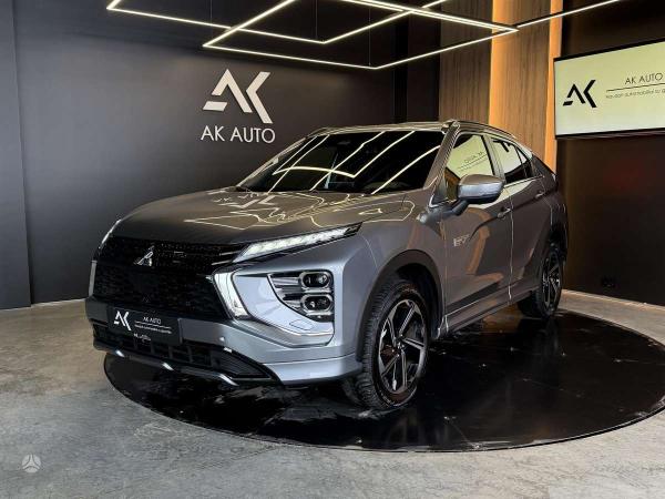 Grey Mitsubishi Eclipse Cross 2023 in Kaunas, with an engine capacity of 2.36 L and mileage of 72 thousand km for 23990 €, photo 6 on AUTOMOTO.COM.LV