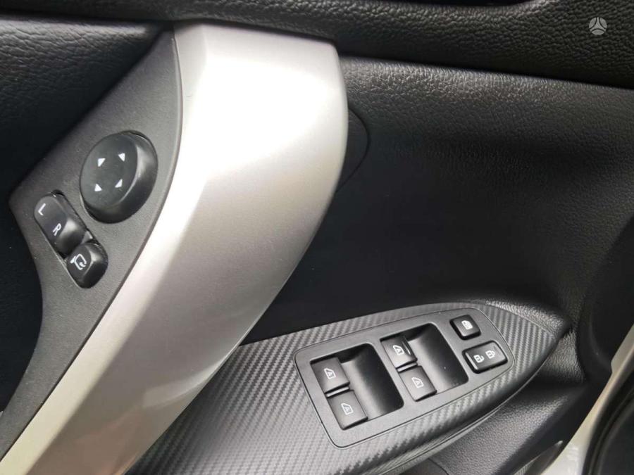 Grey Mitsubishi Eclipse Cross 2023 in Vilnius, with an engine capacity of 2.36 L and mileage of 41 thousand km for 21600 €, photo 17 on AUTOMOTO.COM.LV