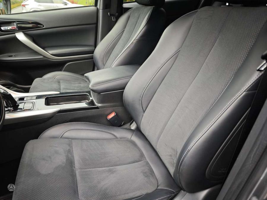 Grey Mitsubishi Eclipse Cross 2023 in Vilnius, with an engine capacity of 2.36 L and mileage of 41 thousand km for 21600 €, photo 31 on AUTOMOTO.COM.LV