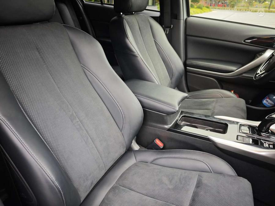 Grey Mitsubishi Eclipse Cross 2023 in Vilnius, with an engine capacity of 2.36 L and mileage of 41 thousand km for 21600 €, photo 33 on AUTOMOTO.COM.LV