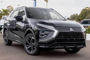 Pelēks Mitsubishi Eclipse Cross 2024 Viļņa, ar dzinēja tilpumu 2.40 L un nobraukumu 1 tūkst. km par 8900 €, foto 3 vietnē AUTOMOTO.COM.LV