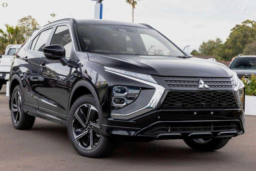 Pelēks Mitsubishi Eclipse Cross 2024 Viļņa, ar dzinēja tilpumu 2.40 L un nobraukumu 1 tūkst. km par 8900 €, foto 3 vietnē AUTOMOTO.COM.LV