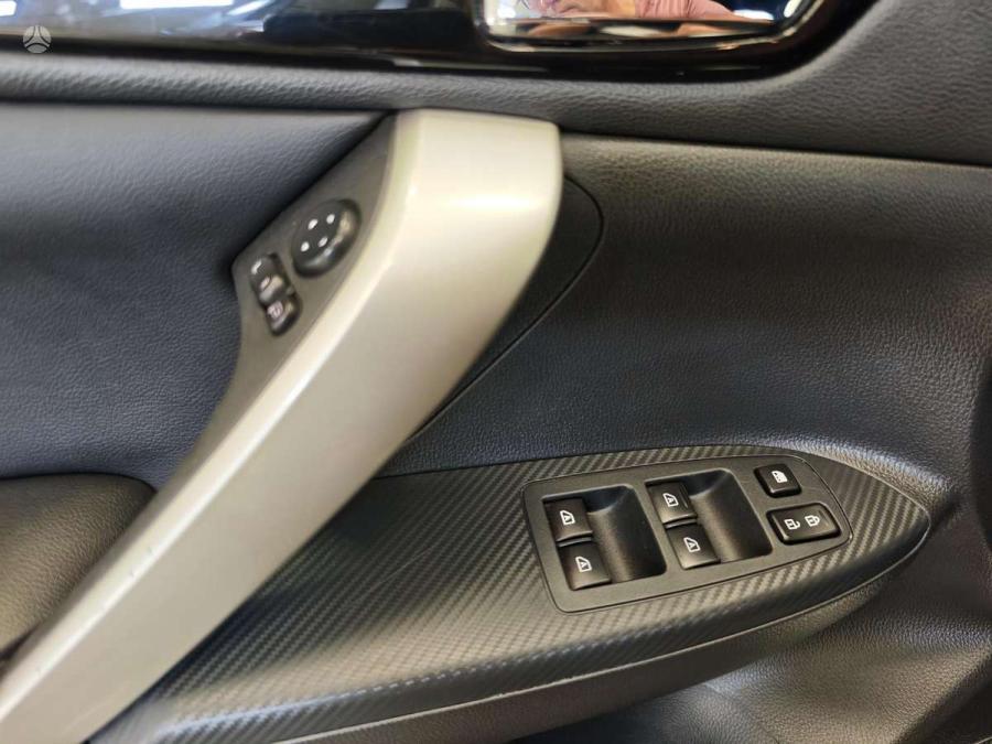 Grey Mitsubishi Eclipse Cross 2024 in Vilnius, with an engine capacity of 2.36 L and mileage of 83 thousand km for 21600 €, photo 20 on AUTOMOTO.COM.LV