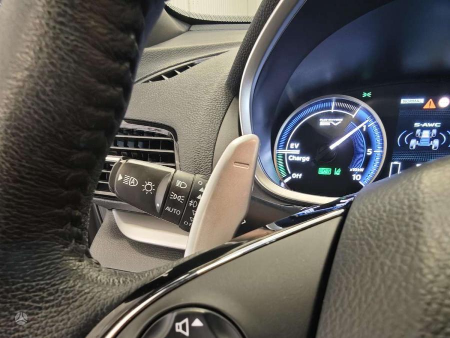Grey Mitsubishi Eclipse Cross 2024 in Vilnius, with an engine capacity of 2.36 L and mileage of 83 thousand km for 21600 €, photo 25 on AUTOMOTO.COM.LV