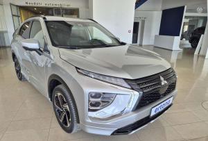 Pelēks Mitsubishi Eclipse Cross 2024 Šauļi, ar dzinēja tilpumu 2.36 L un nobraukumu 75 tūkst. km par 22900 €, foto 6 vietnē AUTOMOTO.COM.LV