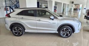 Pelēks Mitsubishi Eclipse Cross 2024 Šauļi, ar dzinēja tilpumu 2.36 L un nobraukumu 75 tūkst. km par 22900 €, foto 7 vietnē AUTOMOTO.COM.LV