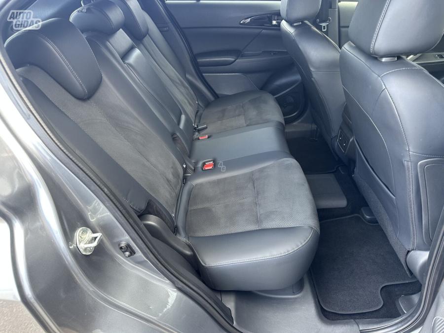 Grey Mitsubishi Eclipse Cross 2024 in Avizieniai, with an engine capacity of 2.40 L and mileage of 102 thousand km for 22950 €, photo 6 on AUTOMOTO.COM.LV