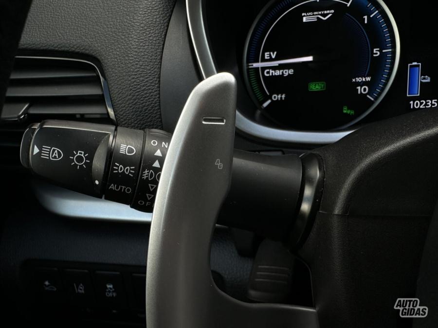 Grey Mitsubishi Eclipse Cross 2024 in Avizieniai, with an engine capacity of 2.40 L and mileage of 102 thousand km for 22950 €, photo 9 on AUTOMOTO.COM.LV