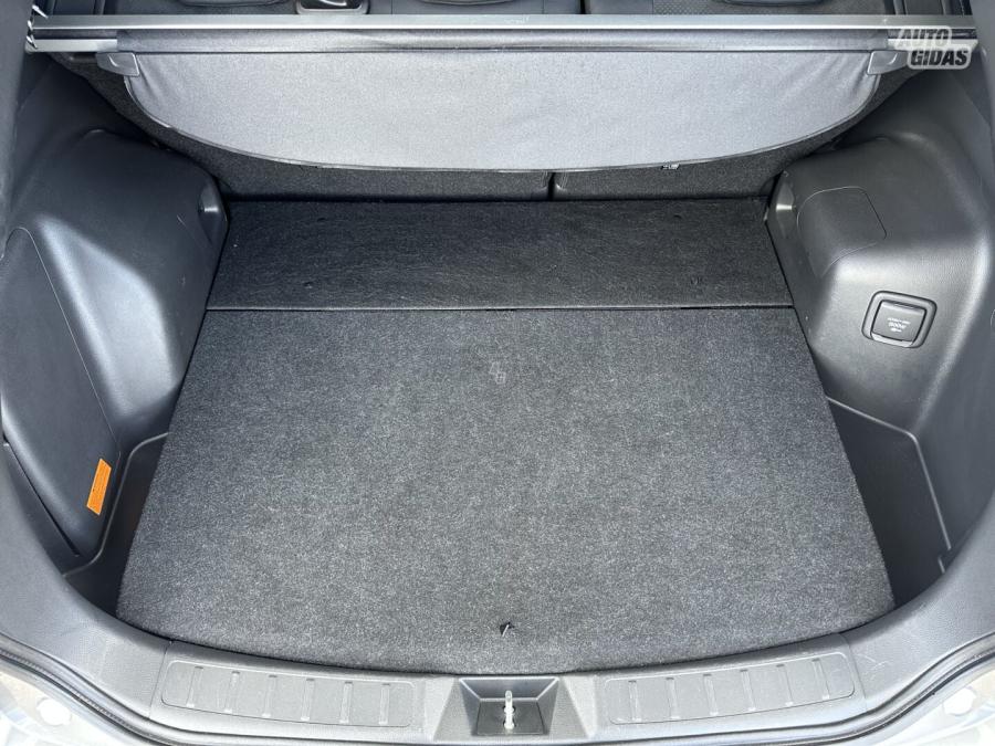 Grey Mitsubishi Eclipse Cross 2024 in Avizieniai, with an engine capacity of 2.40 L and mileage of 102 thousand km for 22950 €, photo 26 on AUTOMOTO.COM.LV