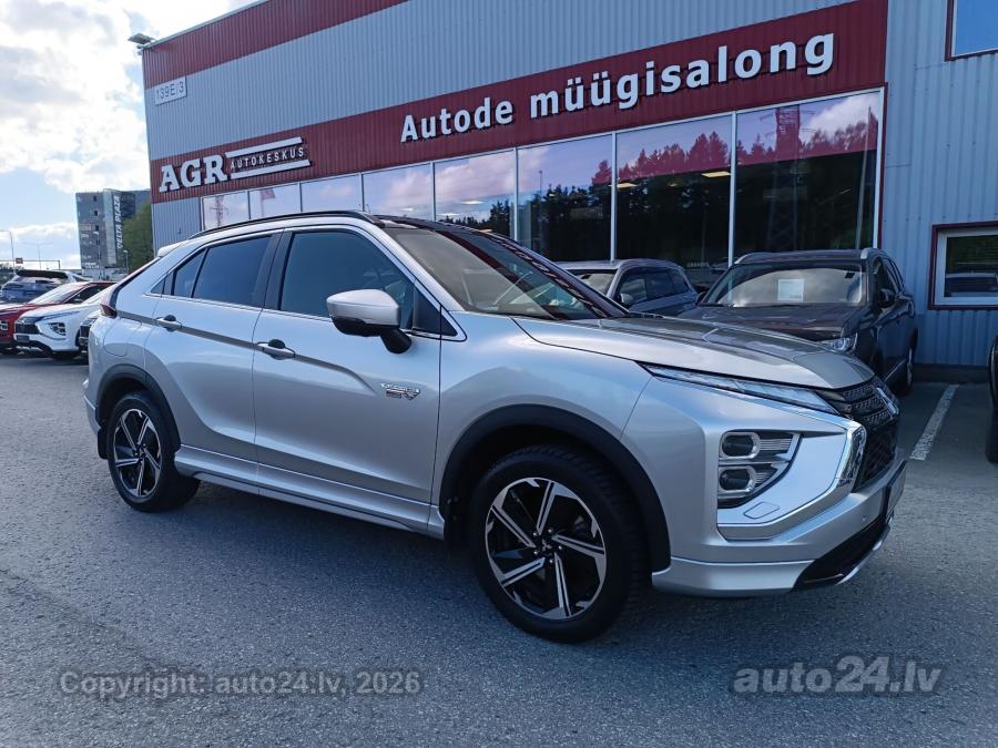 Grey Mitsubishi Eclipse Cross 2022 in Tallinn, with an engine capacity of 2.40 L and mileage of 96 thousand km for 25990 €, photo 1 on AUTOMOTO.COM.LV