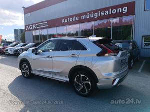 Grey Mitsubishi Eclipse Cross 2022 in Tallinn, with an engine capacity of 2.40 L and mileage of 96 thousand km for 25990 €, photo 3 on AUTOMOTO.COM.LV