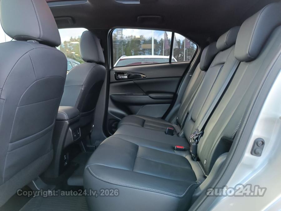 Grey Mitsubishi Eclipse Cross 2022 in Tallinn, with an engine capacity of 2.40 L and mileage of 96 thousand km for 25990 €, photo 9 on AUTOMOTO.COM.LV