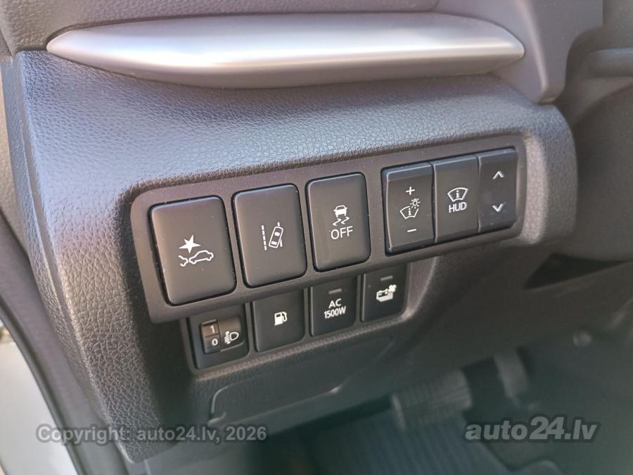 Grey Mitsubishi Eclipse Cross 2022 in Tallinn, with an engine capacity of 2.40 L and mileage of 96 thousand km for 25990 €, photo 15 on AUTOMOTO.COM.LV