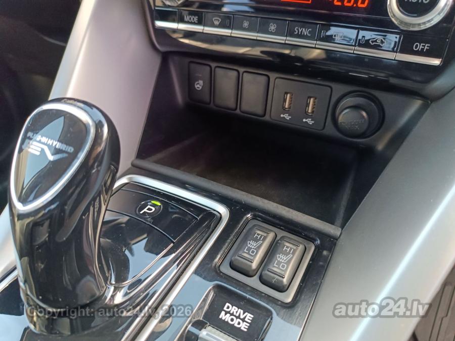 Grey Mitsubishi Eclipse Cross 2022 in Tallinn, with an engine capacity of 2.40 L and mileage of 96 thousand km for 25990 €, photo 20 on AUTOMOTO.COM.LV