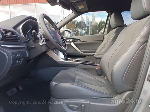 Grey Mitsubishi Eclipse Cross 2022 in Tallinn, with an engine capacity of 2.40 L and mileage of 45 thousand km for 25990 €, photo 7 on AUTOMOTO.COM.LV