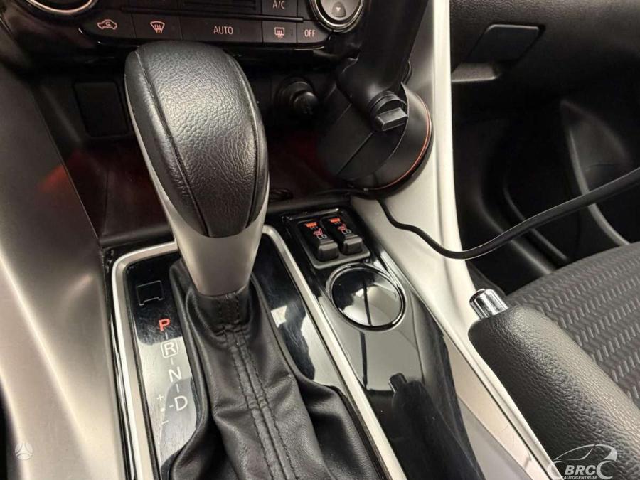 Red Mitsubishi Eclipse Cross 2018 in Vilnius, with an engine capacity of 1.50 L and mileage of 122 thousand km for 14500 €, photo 28 on AUTOMOTO.COM.LV