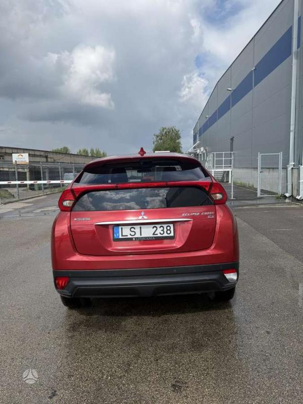 Red Mitsubishi Eclipse Cross 2018 in Kaunas, with an engine capacity of 1.50 L and mileage of 92 thousand km for 13700 €, photo 7 on AUTOMOTO.COM.LV