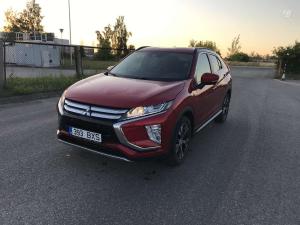 Red Mitsubishi Eclipse Cross 2019 in Marijampole, with an engine capacity of 1.50 L and mileage of 126 thousand km for 13500 €, photo 3 on AUTOMOTO.COM.LV