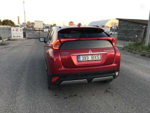 Red Mitsubishi Eclipse Cross 2019 in Marijampole, with an engine capacity of 1.50 L and mileage of 126 thousand km for 13500 €, photo 10 on AUTOMOTO.COM.LV