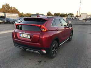 Red Mitsubishi Eclipse Cross 2019 in Marijampole, with an engine capacity of 1.50 L and mileage of 126 thousand km for 13500 €, photo 13 on AUTOMOTO.COM.LV