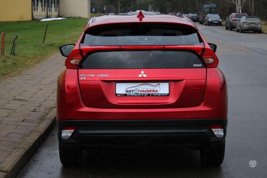 Red Mitsubishi Eclipse Cross 2020 in Vilnius, with an engine capacity of 1.50 L and mileage of 167 thousand km for 11300 €, photo 5 on AUTOMOTO.COM.LV