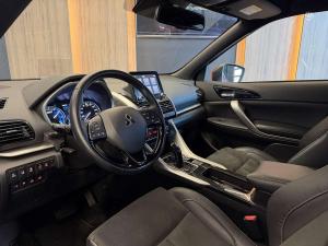 Sarkans Mitsubishi Eclipse Cross 2021 Kauņa, ar dzinēja tilpumu 2.36 L un nobraukumu 51 tūkst. km par 19990 €, foto 13 vietnē AUTOMOTO.COM.LV