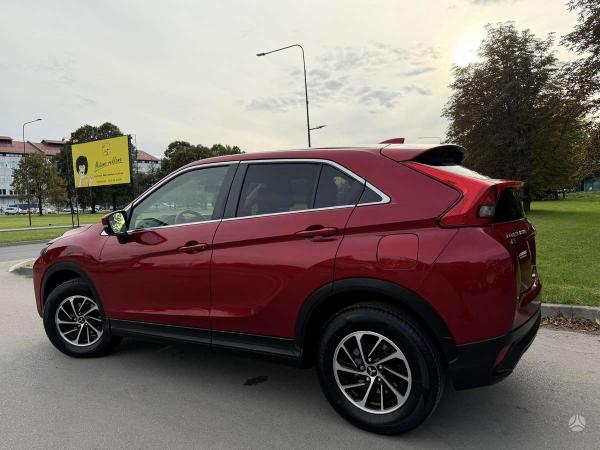 Sarkans Mitsubishi Eclipse Cross 2021 Kauņa, ar dzinēja tilpumu 1.50 L un nobraukumu 103 tūkst. km par 11800 €, foto 4 vietnē AUTOMOTO.COM.LV