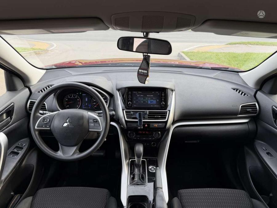 Red Mitsubishi Eclipse Cross 2021 in Kaunas, with an engine capacity of 1.50 L and mileage of 103 thousand km for 11800 €, photo 6 on AUTOMOTO.COM.LV