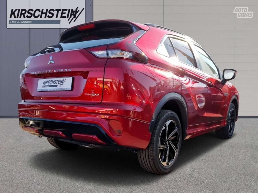 Red Mitsubishi Eclipse Cross 2025 in Kaunas, with an engine capacity of 2.40 L and mileage of 23 thousand km for 29600 €, photo 3 on AUTOMOTO.COM.LV
