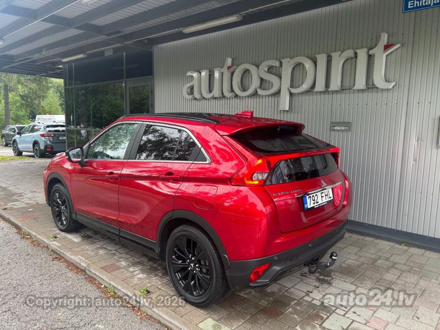 Sarkans Mitsubishi Eclipse Cross 2020 Tallina, ar dzinēja tilpumu 1.50 L un nobraukumu 60 tūkst. km par 16990 €, foto 4 vietnē AUTOMOTO.COM.LV