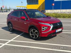 Sarkans Mitsubishi Eclipse Cross 2021 Tallina, ar dzinēja tilpumu 2.40 L un nobraukumu 31 tūkst. km par 22000 €, foto 3 vietnē AUTOMOTO.COM.LV