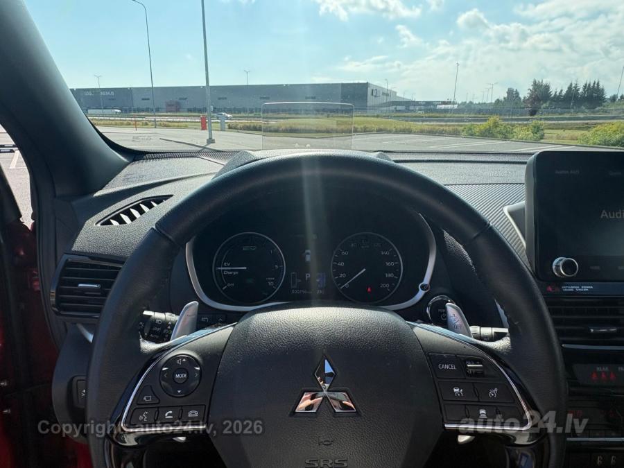 Sarkans Mitsubishi Eclipse Cross 2021 Tallina, ar dzinēja tilpumu 2.40 L un nobraukumu 31 tūkst. km par 22000 €, foto 5 vietnē AUTOMOTO.COM.LV