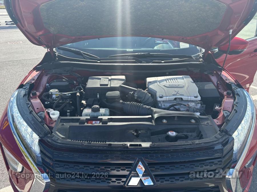 Sarkans Mitsubishi Eclipse Cross 2021 Tallina, ar dzinēja tilpumu 2.40 L un nobraukumu 31 tūkst. km par 22000 €, foto 6 vietnē AUTOMOTO.COM.LV