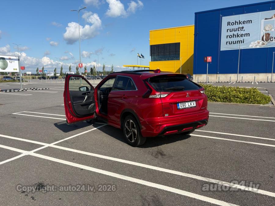 Sarkans Mitsubishi Eclipse Cross 2021 Tallina, ar dzinēja tilpumu 2.40 L un nobraukumu 31 tūkst. km par 22000 €, foto 8 vietnē AUTOMOTO.COM.LV
