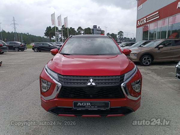Sarkans Mitsubishi Eclipse Cross 2021 Tallina, ar dzinēja tilpumu 2.40 L un nobraukumu 31 tūkst. km par 24990 €, foto 3 vietnē AUTOMOTO.COM.LV