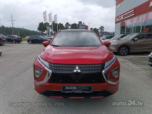 Sarkans Mitsubishi Eclipse Cross 2021 Tallina, ar dzinēja tilpumu 2.40 L un nobraukumu 31 tūkst. km par 24990 €, foto 4 vietnē AUTOMOTO.COM.LV