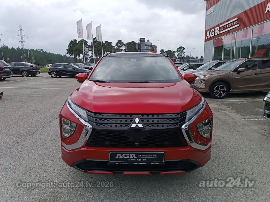 Sarkans Mitsubishi Eclipse Cross 2021 Tallina, ar dzinēja tilpumu 2.40 L un nobraukumu 31 tūkst. km par 24990 €, foto 4 vietnē AUTOMOTO.COM.LV