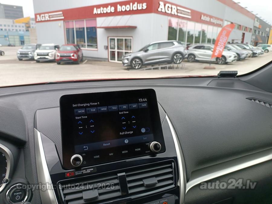 Sarkans Mitsubishi Eclipse Cross 2021 Tallina, ar dzinēja tilpumu 2.40 L un nobraukumu 31 tūkst. km par 24990 €, foto 23 vietnē AUTOMOTO.COM.LV