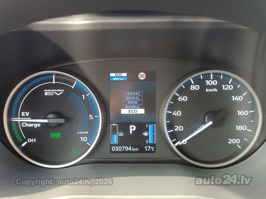 Sarkans Mitsubishi Eclipse Cross 2021 Tallina, ar dzinēja tilpumu 2.40 L un nobraukumu 31 tūkst. km par 24990 €, foto 27 vietnē AUTOMOTO.COM.LV