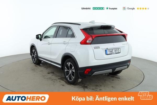 White Mitsubishi Eclipse Cross 2018 in Kaunas, with an engine capacity of 0.00 L and mileage of 64 thousand km for 22339 €, photo 2 on AUTOMOTO.COM.LV