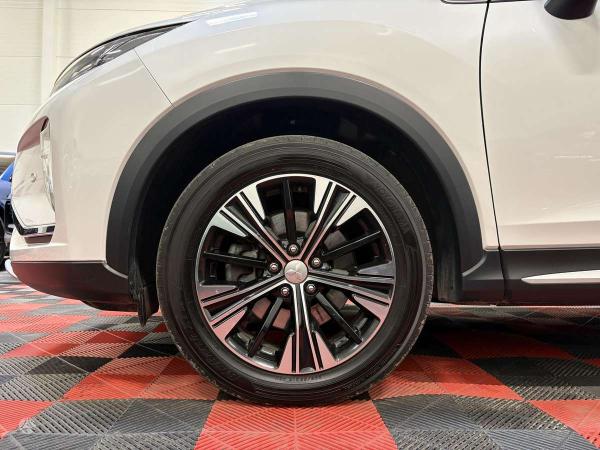 Balts Mitsubishi Eclipse Cross 2018 Viļņa, ar dzinēja tilpumu 1.50 L un nobraukumu 136 tūkst. km par 16499 €, foto 9 vietnē AUTOMOTO.COM.LV