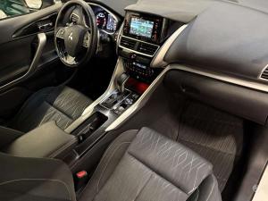 Balts Mitsubishi Eclipse Cross 2018 Viļņa, ar dzinēja tilpumu 1.50 L un nobraukumu 136 tūkst. km par 16499 €, foto 17 vietnē AUTOMOTO.COM.LV