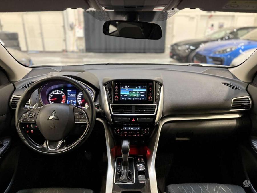 Balts Mitsubishi Eclipse Cross 2018 Viļņa, ar dzinēja tilpumu 1.50 L un nobraukumu 136 tūkst. km par 16499 €, foto 19 vietnē AUTOMOTO.COM.LV