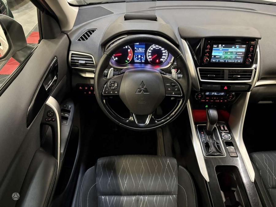 Balts Mitsubishi Eclipse Cross 2018 Viļņa, ar dzinēja tilpumu 1.50 L un nobraukumu 136 tūkst. km par 16499 €, foto 20 vietnē AUTOMOTO.COM.LV